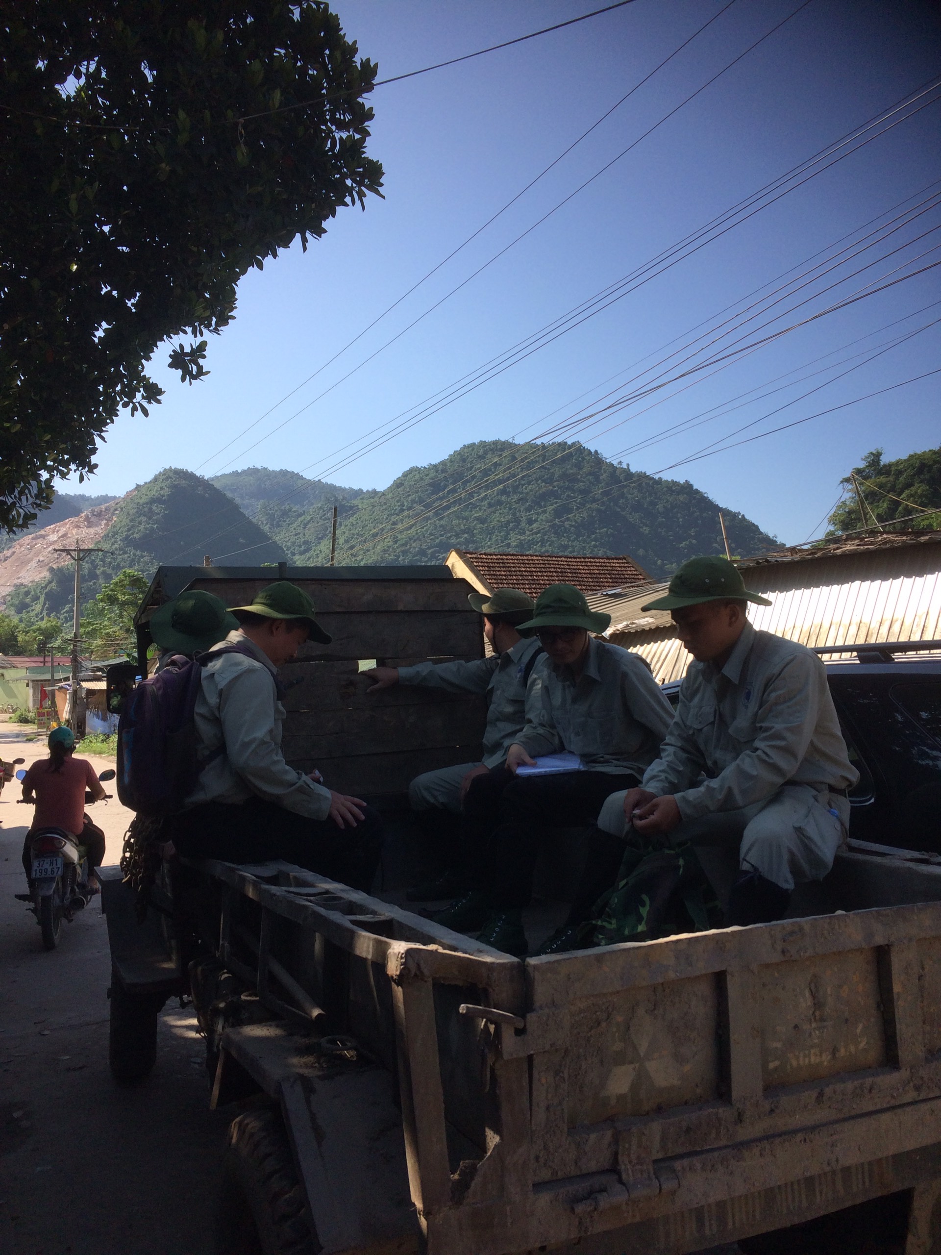 Inspecting the geophysical construction of the component project ...